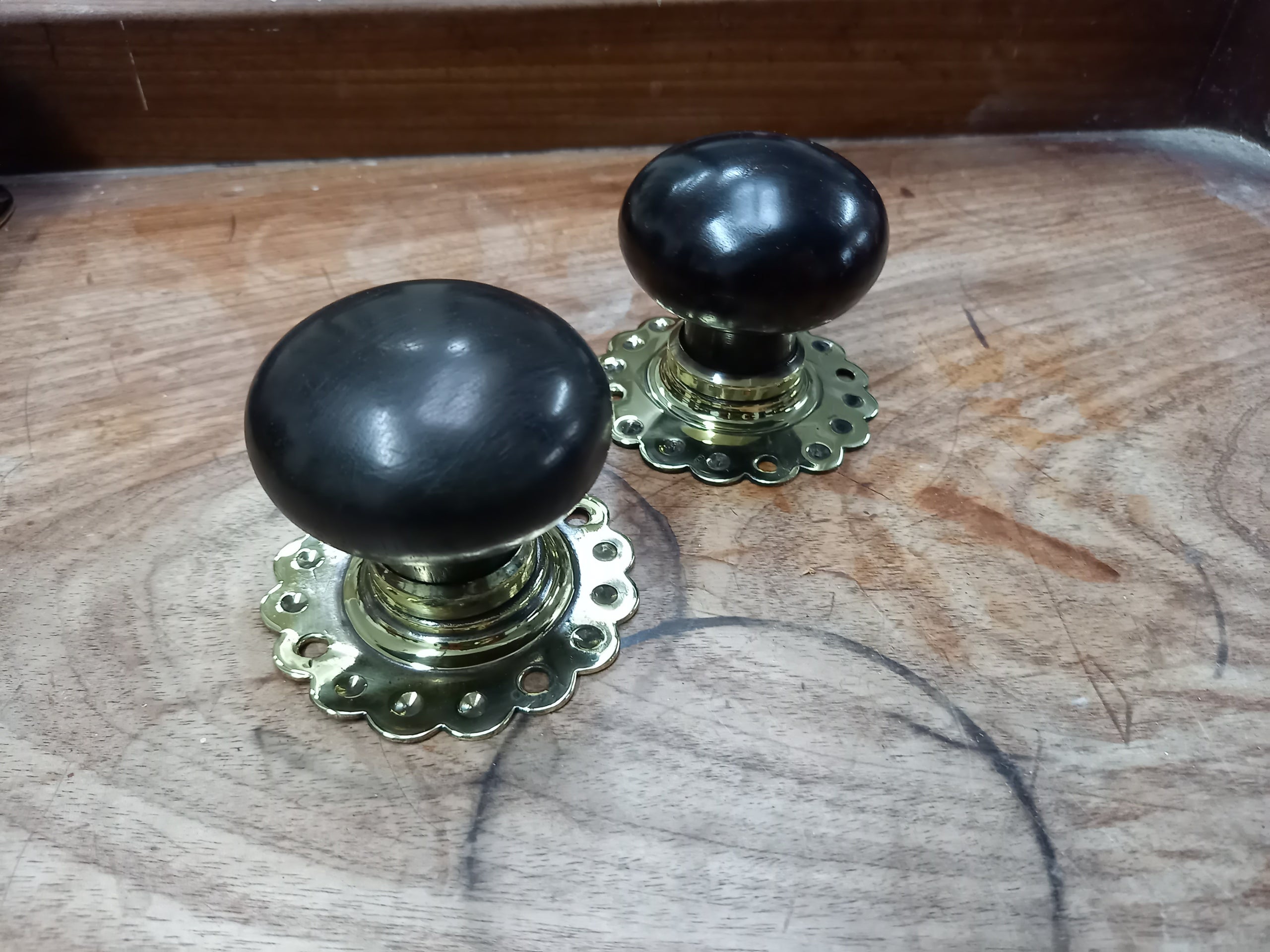 Antique Ebony Bun Handle With Floral Brass Collar | Glasgow ...