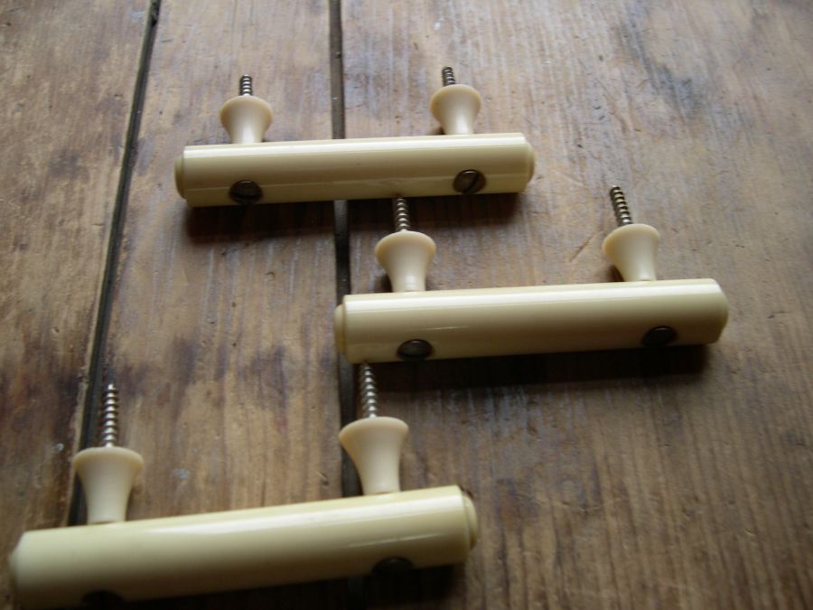 3 Vintage Cream Cupboard / Drawer Handles | Glasgow Architectural Salvage