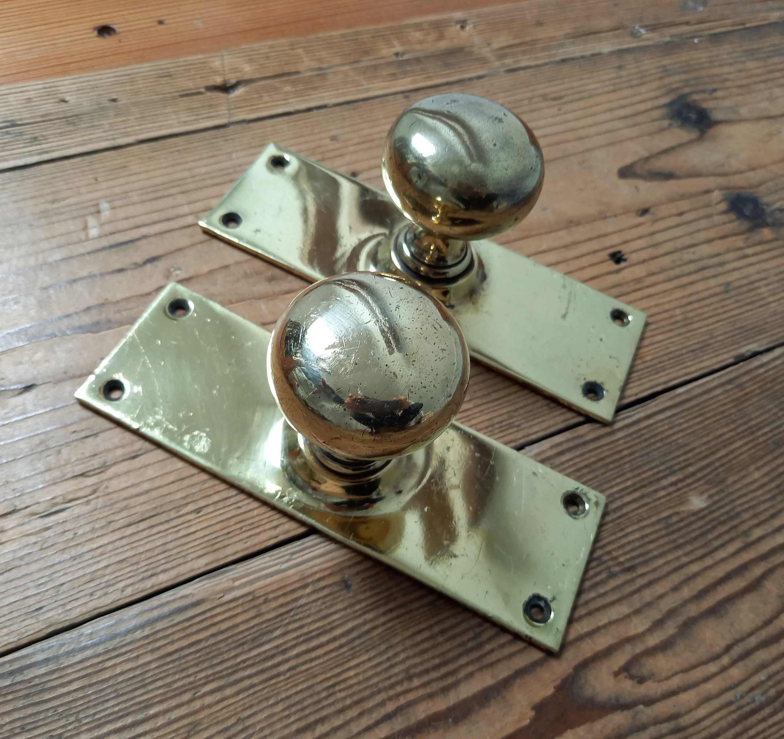 Antique Brass Bun Handles on Slim Backplates | Glasgow Architectural ...